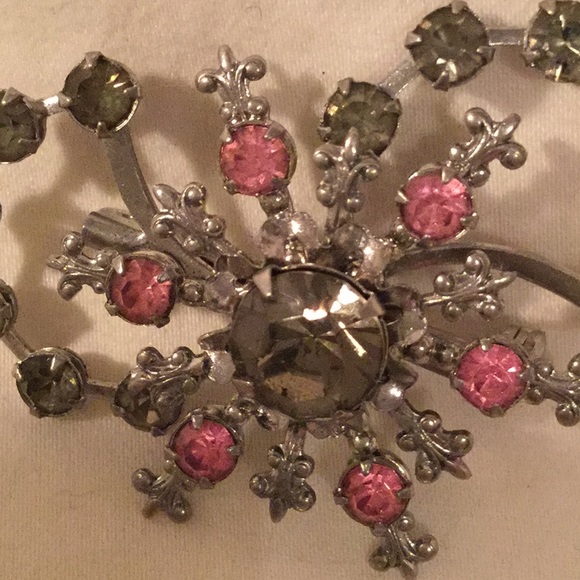 Vintage | Jewelry | Vintage Gray And Pink Rhinestone Pin | Poshmark